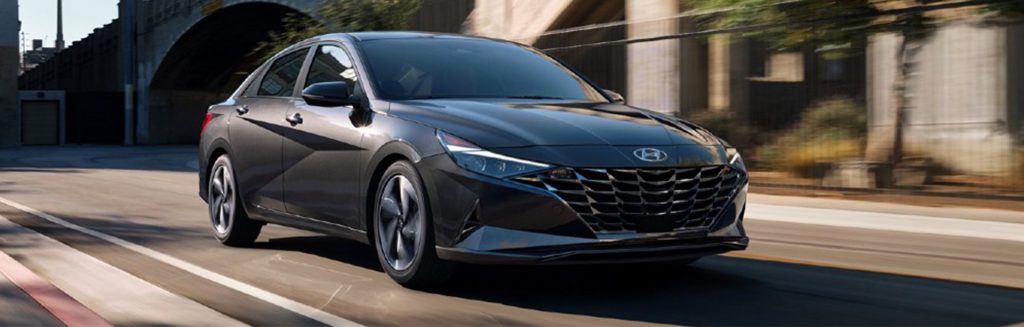 See the 2022 Hyundai Elantra in Madison, WI | Features Review